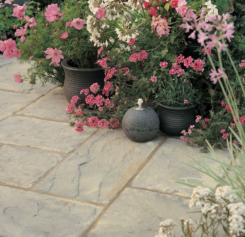 Stonemarket Paving-Manmade Yorkstone -Old English-PAVING SLABS MIXED ...