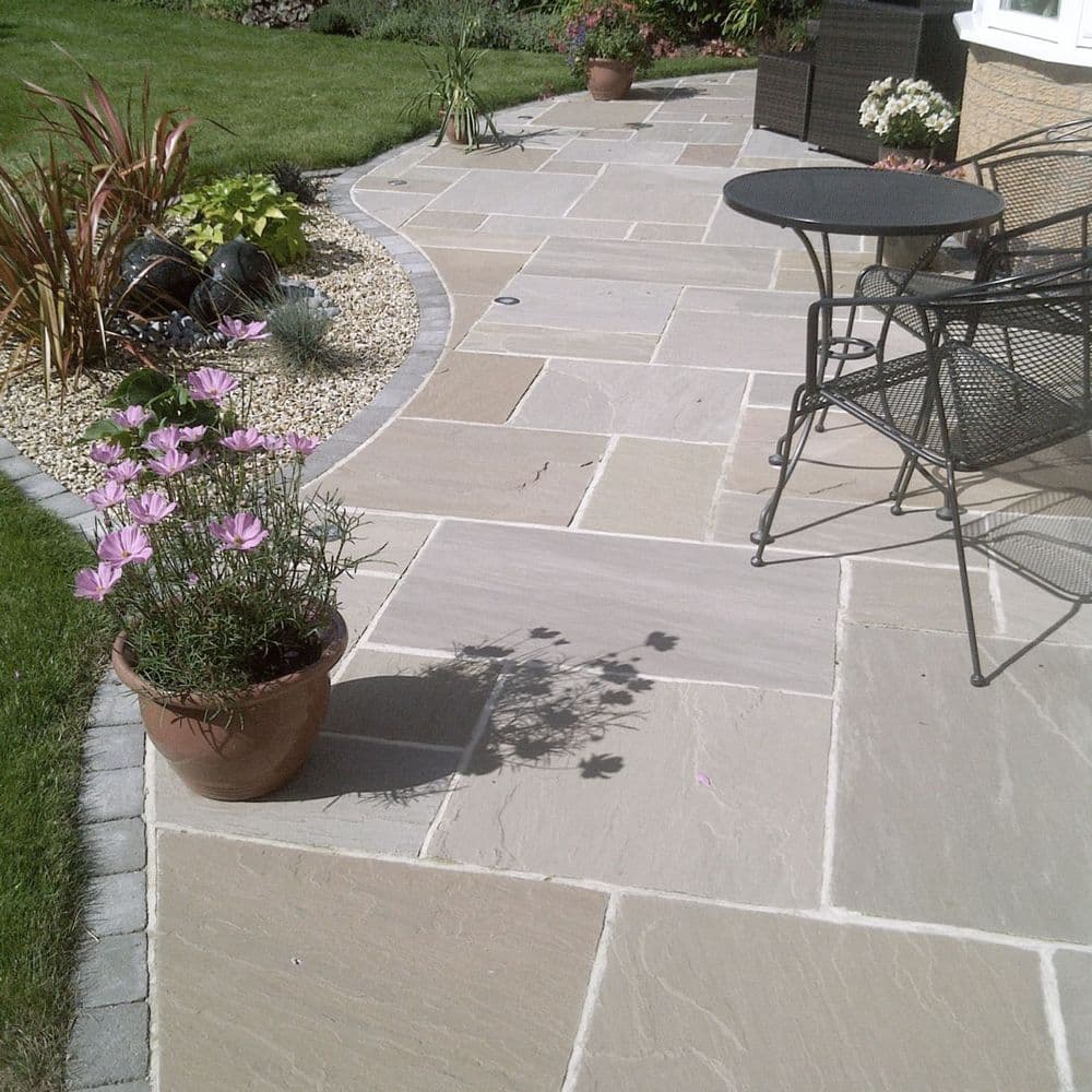 Pavestone Paving | Riven Sandstone Raj Blend | Mixed Paving