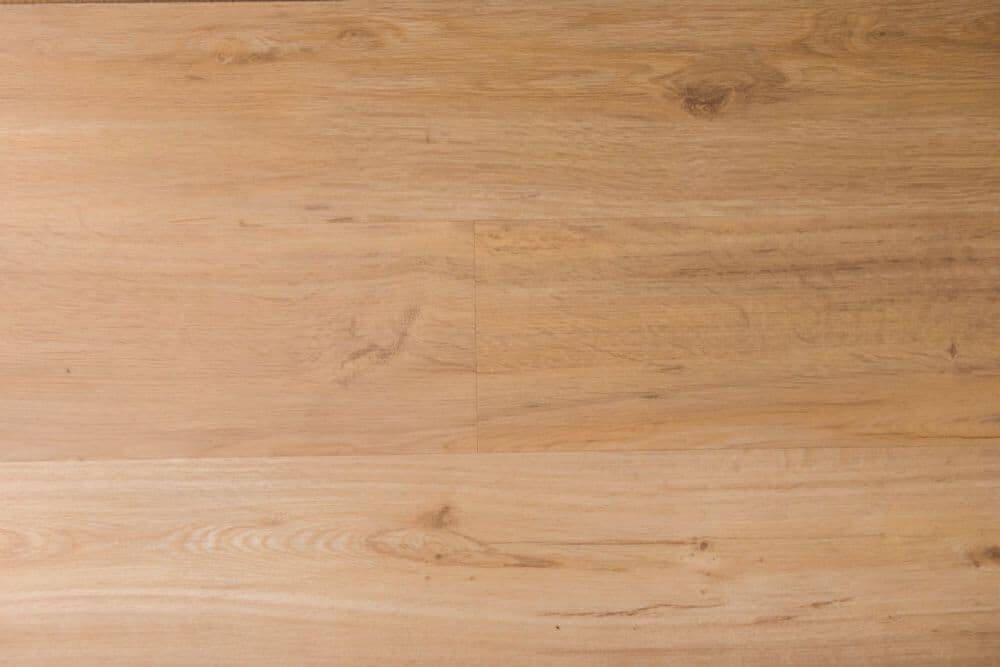 SPC LIGHT GARDEN WALNUT SAMPLE