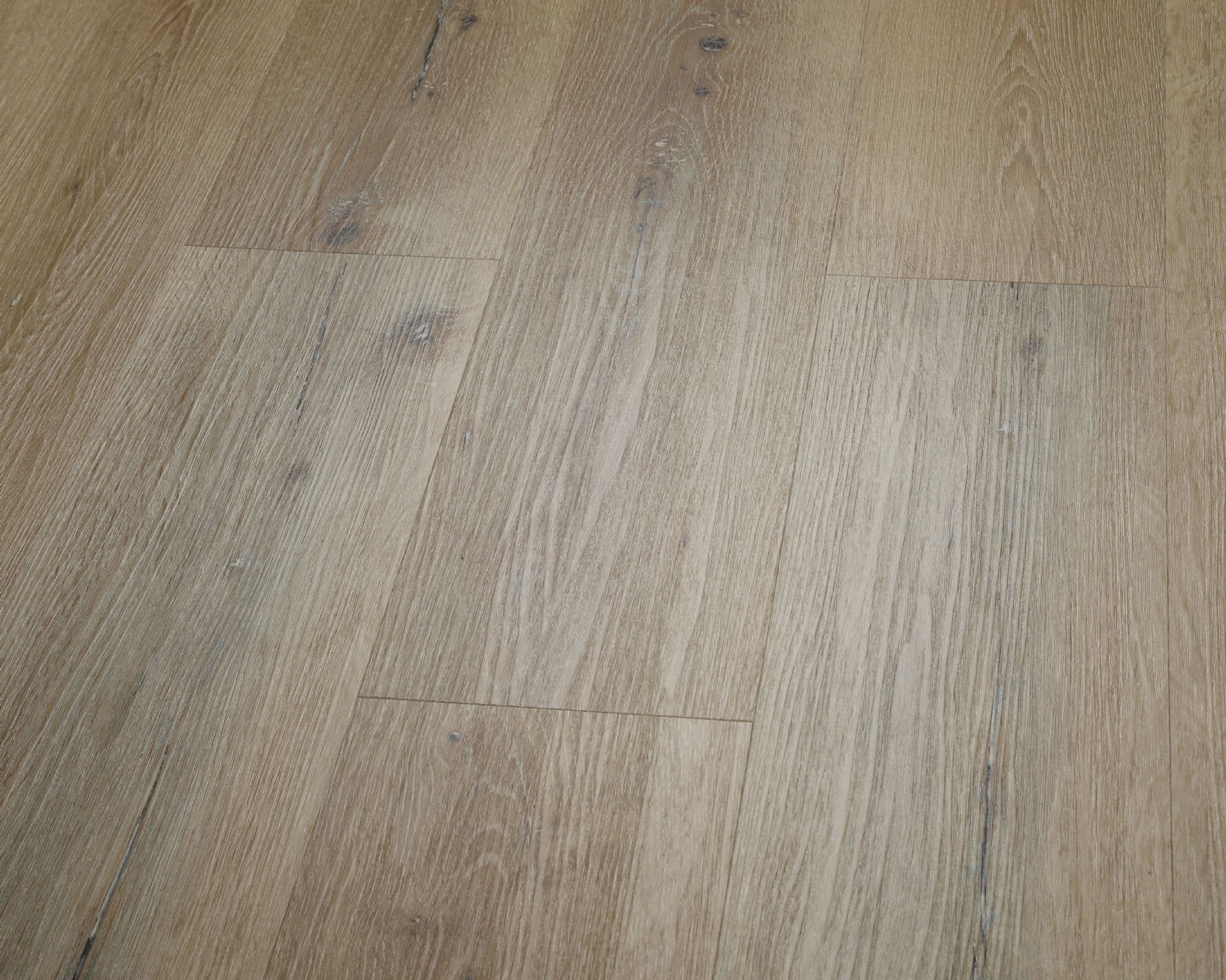SPC LIGHT PATTERNED OAK UKS19012 SAMPLE