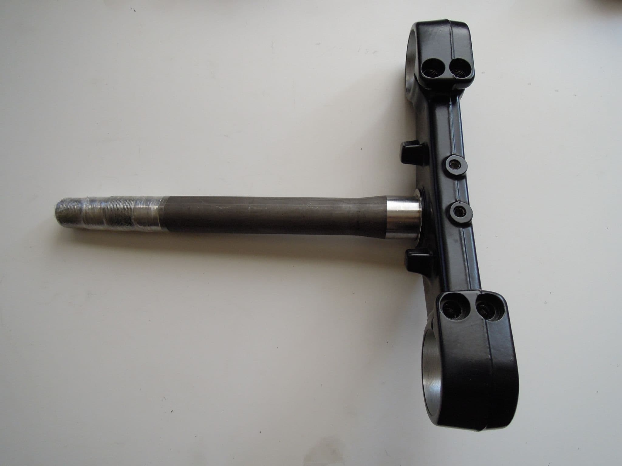 5UX-23340-20 Alloy Under Bracket Comp