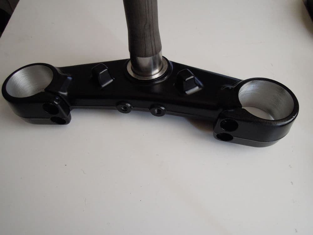 5UX-23340-20 Alloy Under Bracket Comp