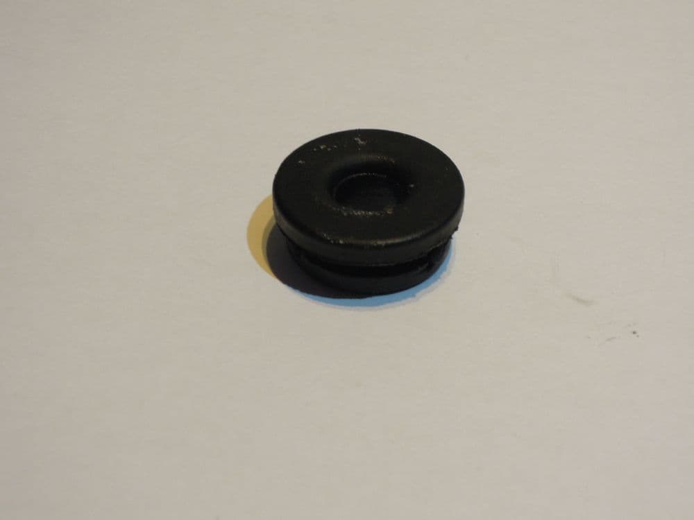 90480-13398 Rear Cowling grommet