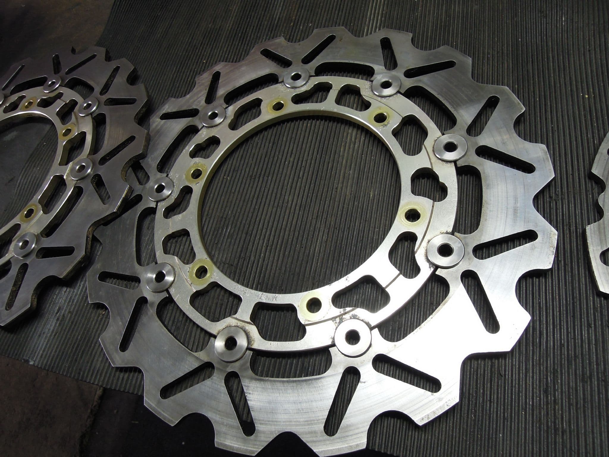 Wavy Brake Disc Set Front & Back CMPBD01