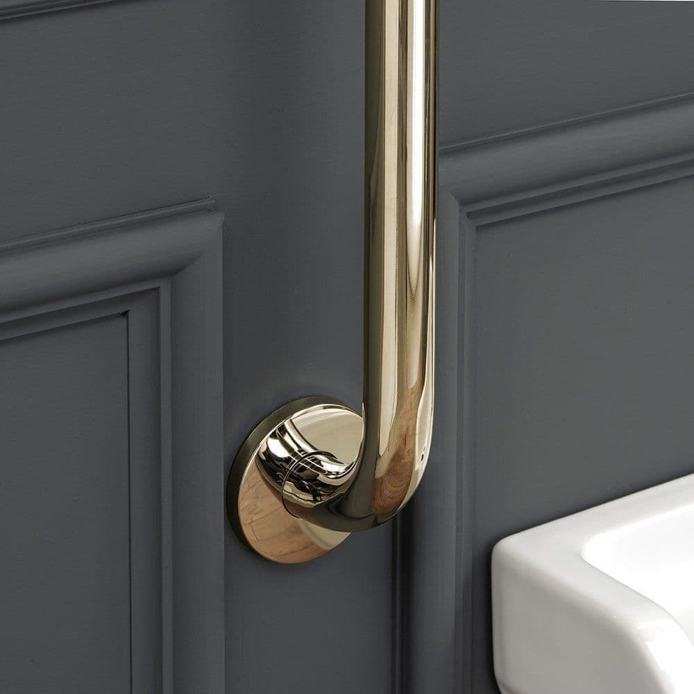 DTUK13XX Classic Close Coupled Doc M Toilet Pack - Brass