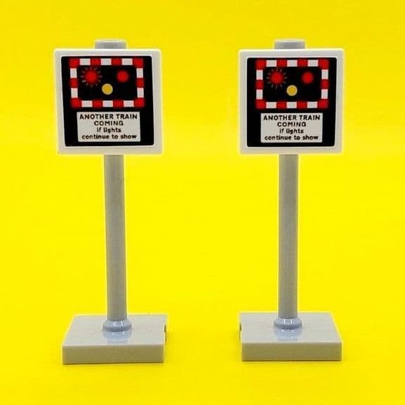 LEGO Train Track Part Level Crossing Signs x2 Street Road Traffic Light ...
