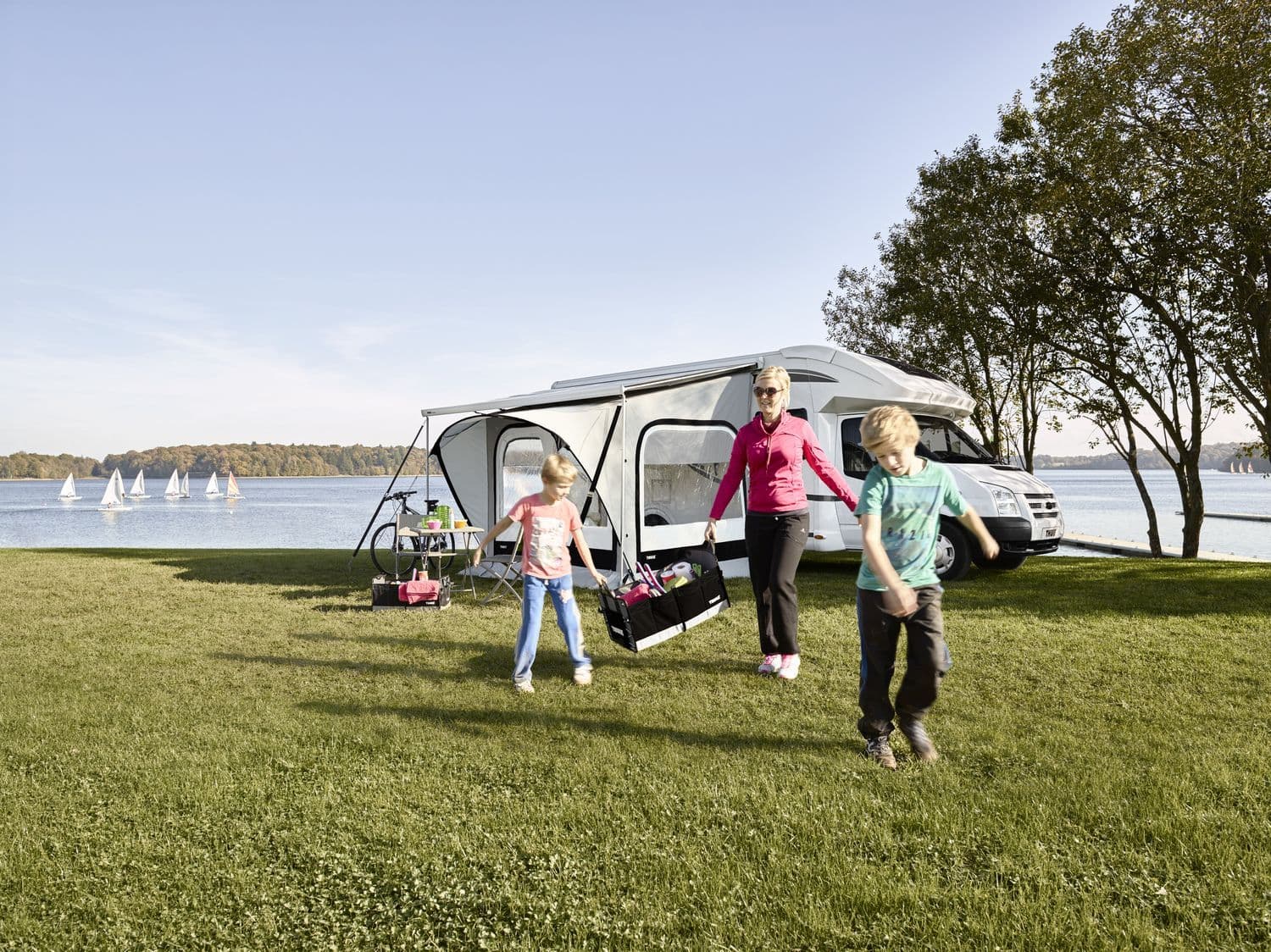 Thule Go Box Medium 306929: Foldable Storage Container for Camping ...