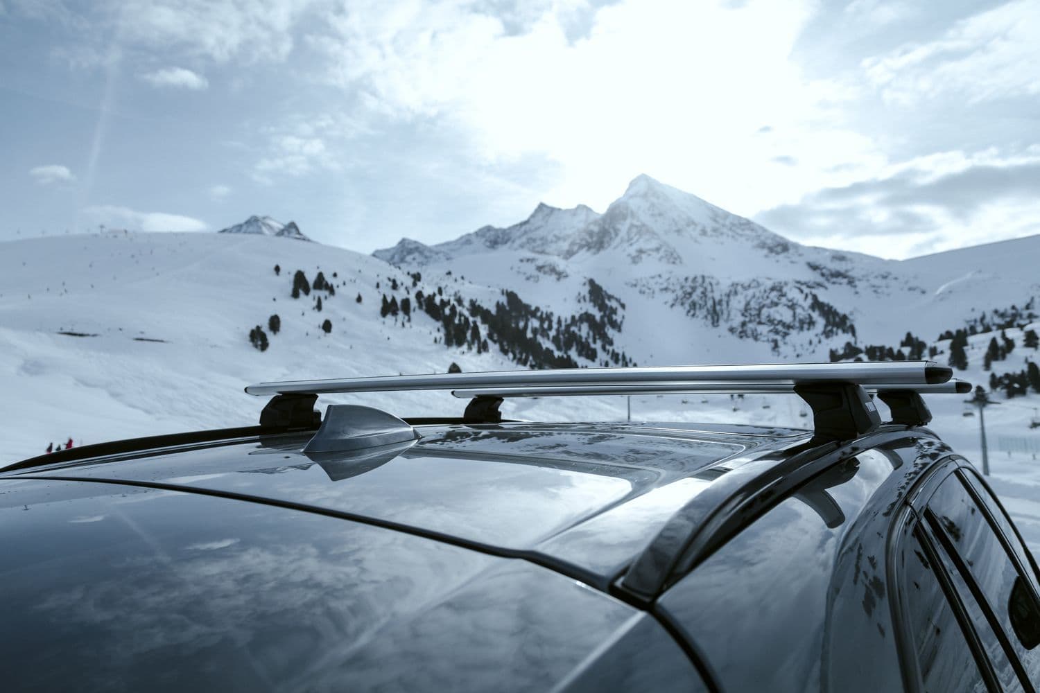 Thule Roof Rack Bars WingBar Evo for Mercedes E Class Estate 2024 onwards