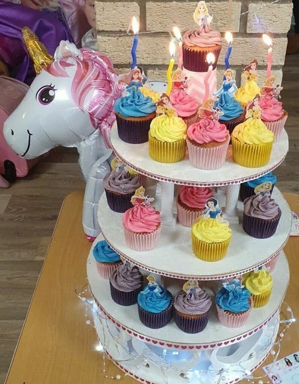 24 Half Body Princess Theme Party Edible Wafer Cup Cake Toppers