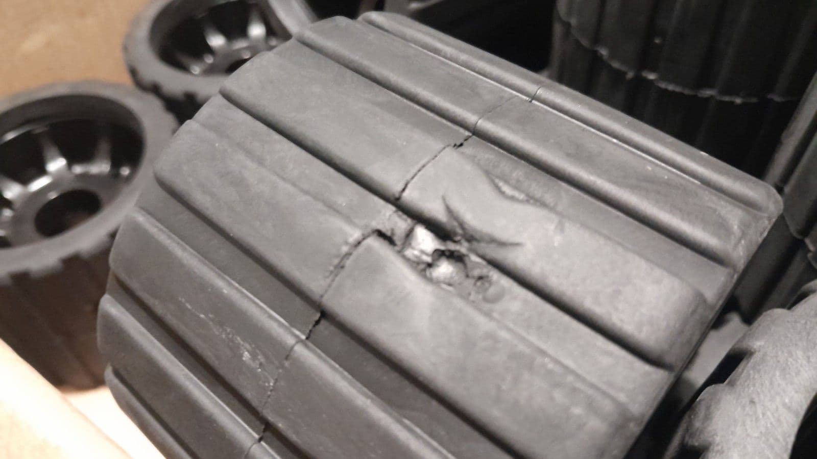 BOAT TRAILER WOBBLE ROLLERS 26mm BORE NON MARKING BLACK / BLACK ...