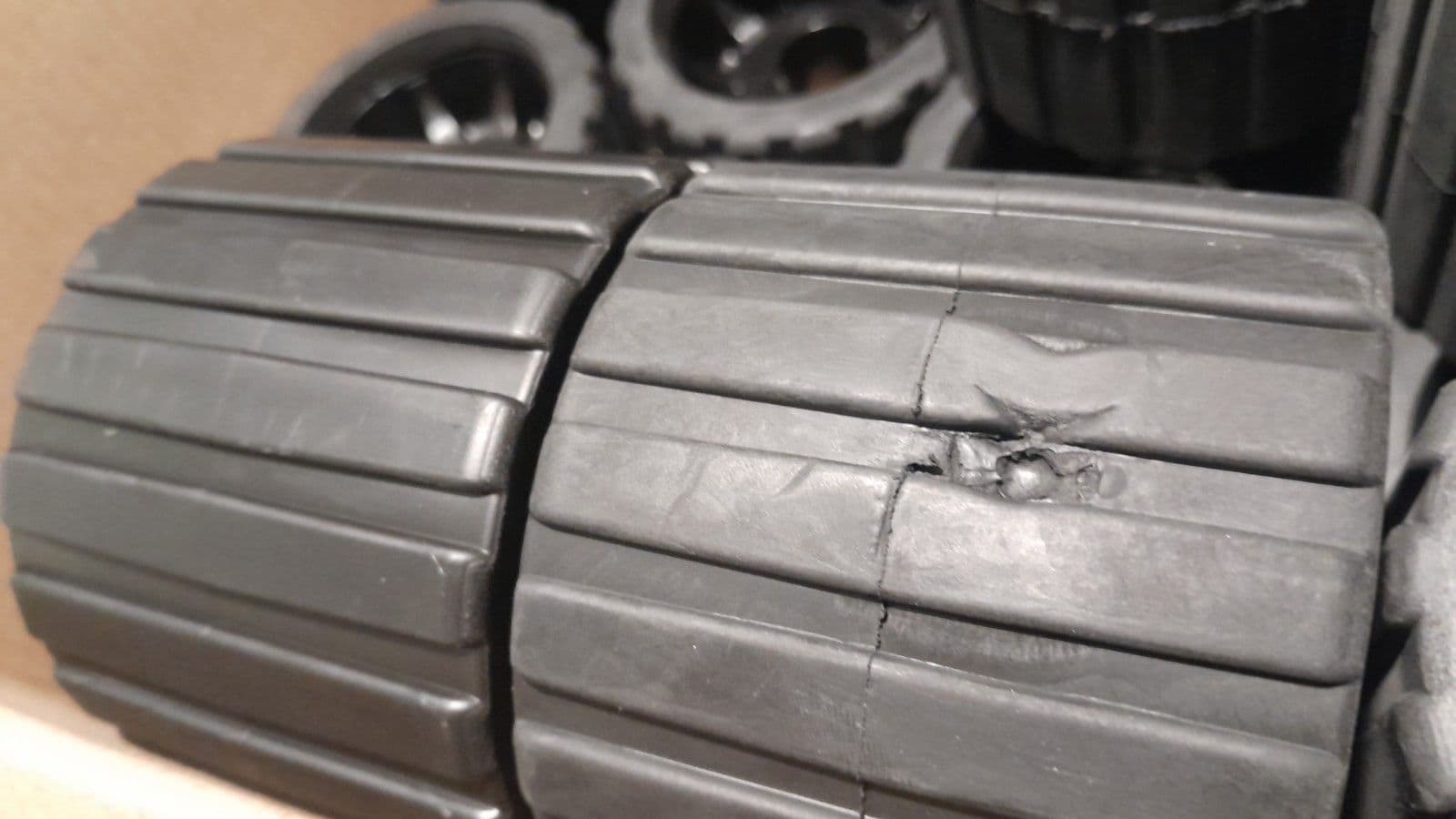 BOAT TRAILER WOBBLE ROLLERS 26mm BORE NON MARKING BLACK / BLACK ...