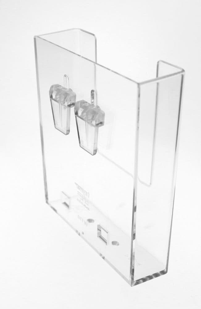 Clip on clips used to hang products from one another or al95 (maximum 3 ...