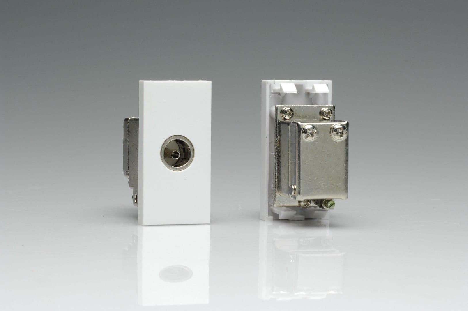 Varilight Co-axial TV Socket Female Screened Return 1 DataGrid Space in ...