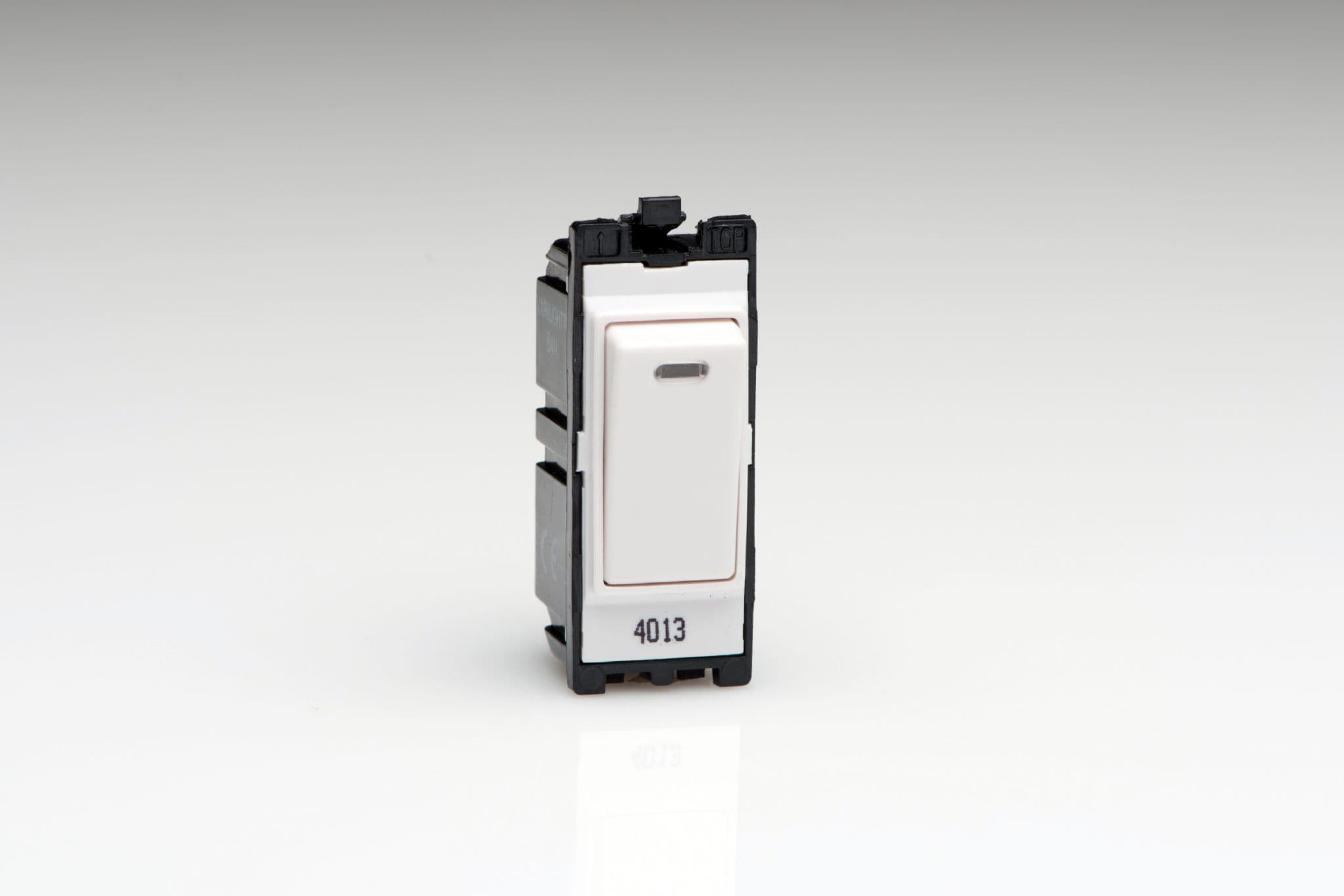 Varilight Power Grid Module 20 Amp 1 Way Double Pole Switch Neon ...