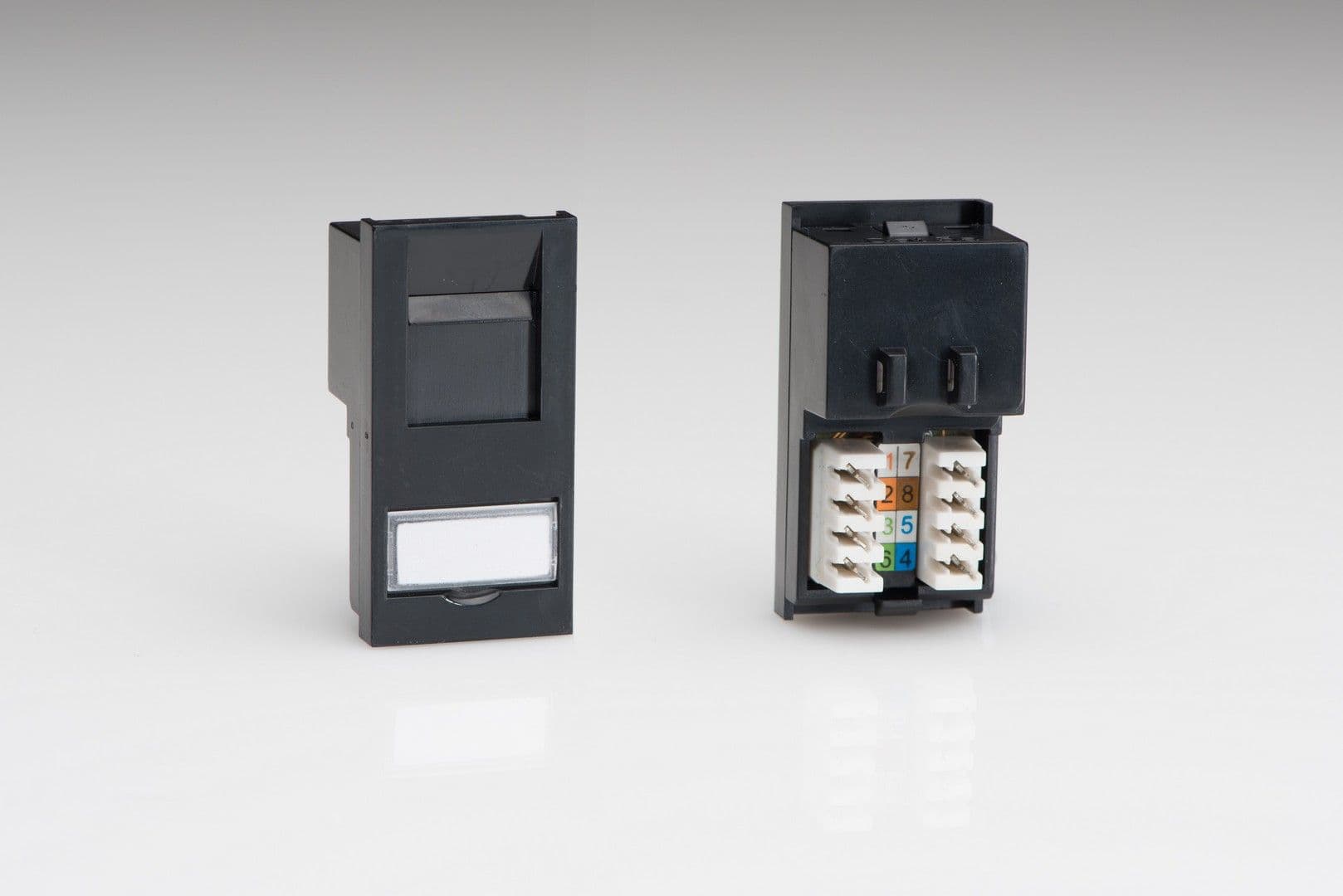 Varilight RJ45 Cat 5e Module 1 DataGrid Space in Black