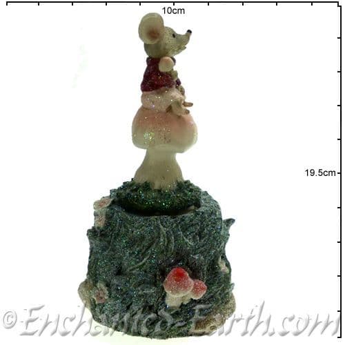 Christmas Moving Mouse Musical Box - Plays 8 Christmas Tunes - 19.5cm.