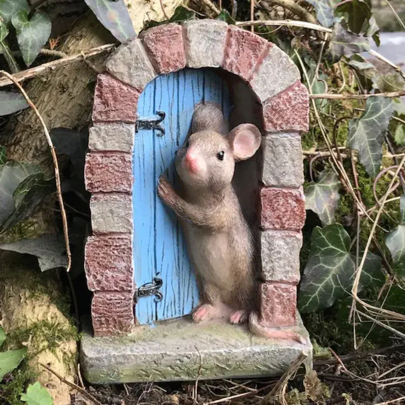 Country Mouse Fairy Door - Large 14cm.