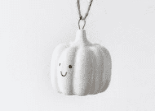 Hanging Smiley Ceramic Garlic.