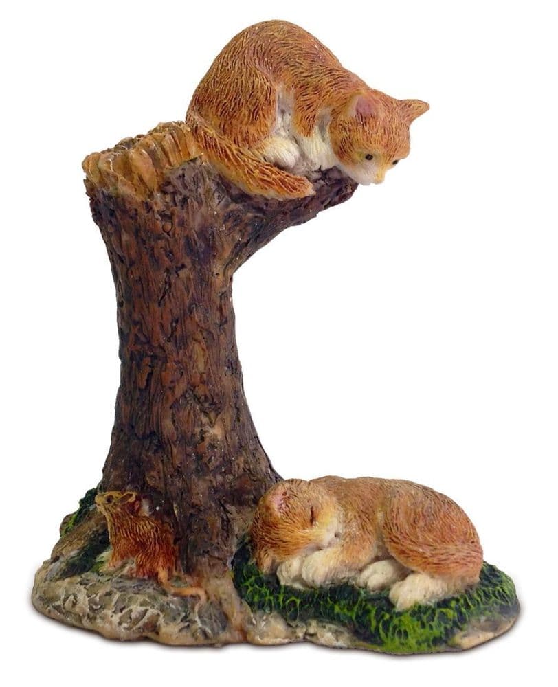 Woodland Knoll - Ready to Pounce - Cats & Mouse.