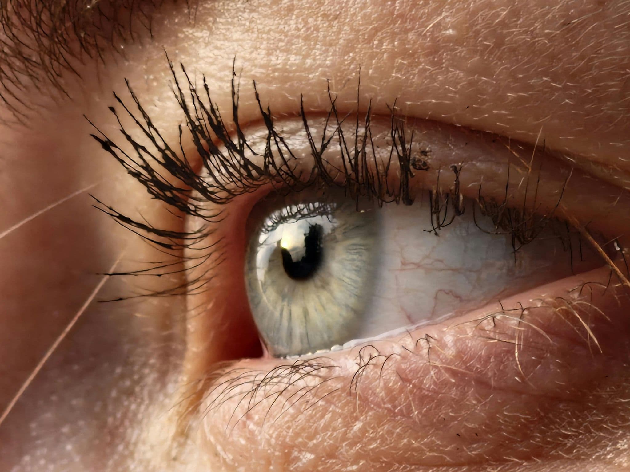Dry Eyes with Contacts: Safe Eye Drops Guide for UK Wearers