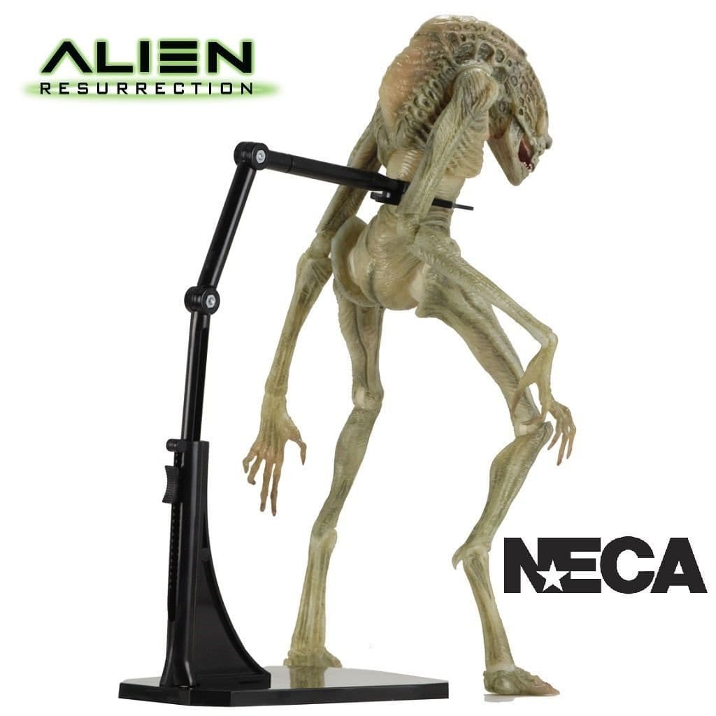 ALIEN RESURRECTION NEWBORN DELUXE ACTION FIGURE FROM NECA