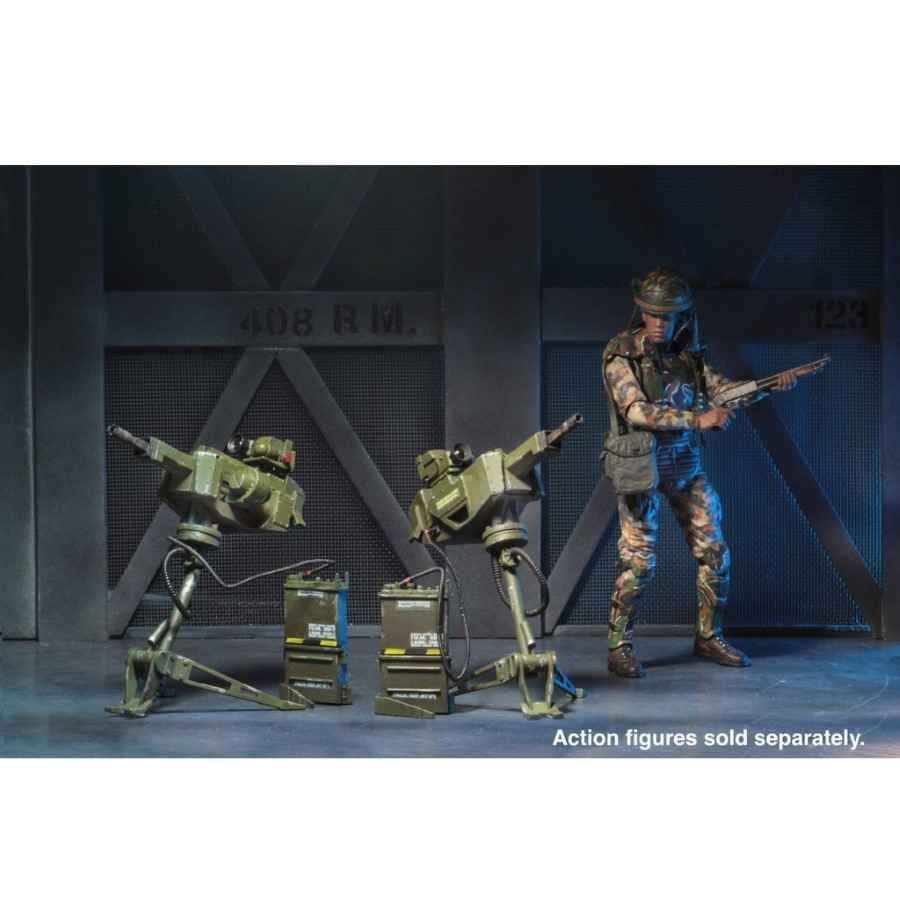 ALIENS USCM ARSENAL WEAPONS ACCESSORIES PACK FROM NECA