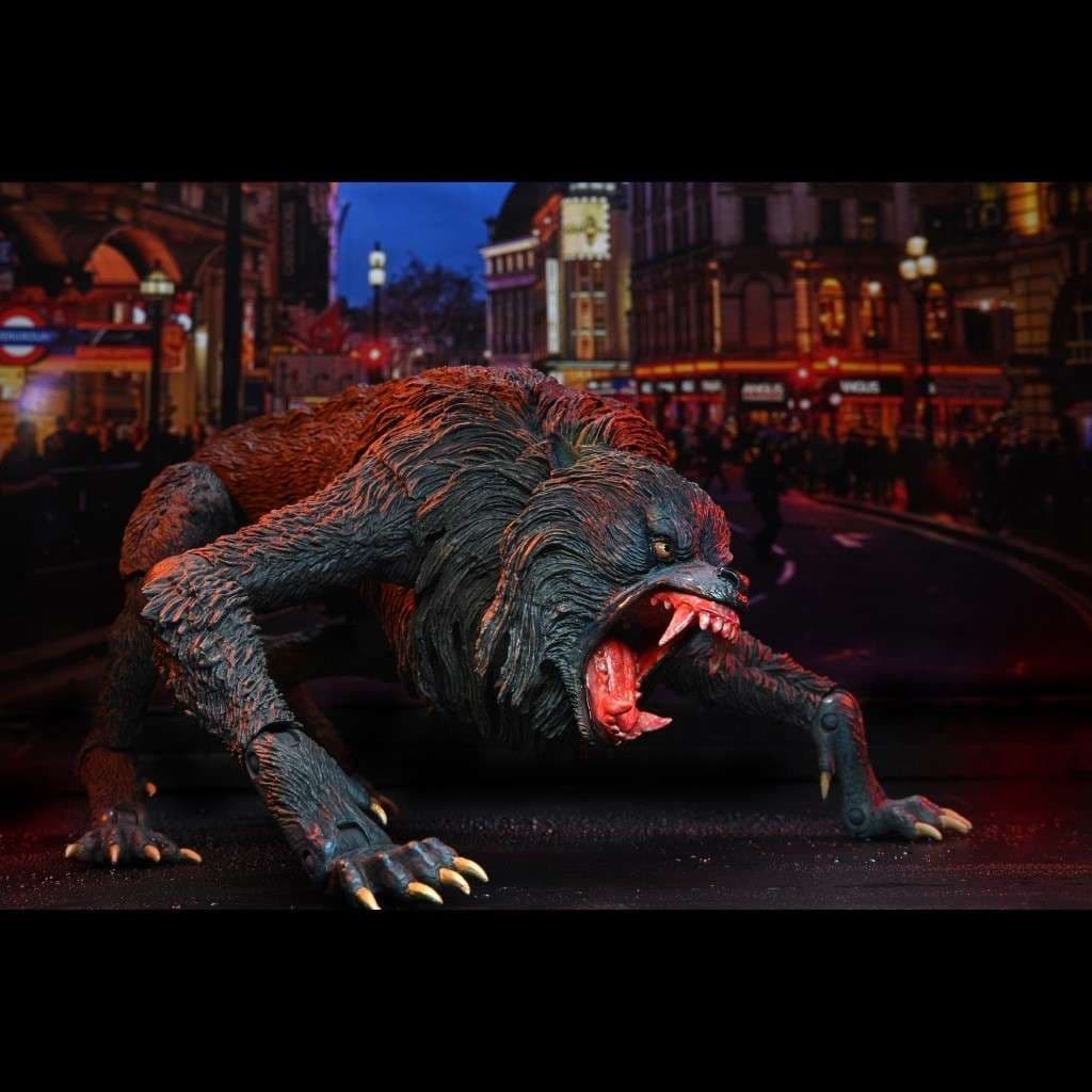 AN AMERICAN WEREWOLF IN LONDON ULTIMATE KESSLER WEREWOLF 7" SCALE ...