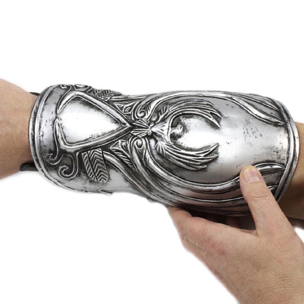 ASSASSIN S CREED 2 THE HIDDEN BLADE OF EZIO AUDITORE ROLE PLAY GAUNTLET ...