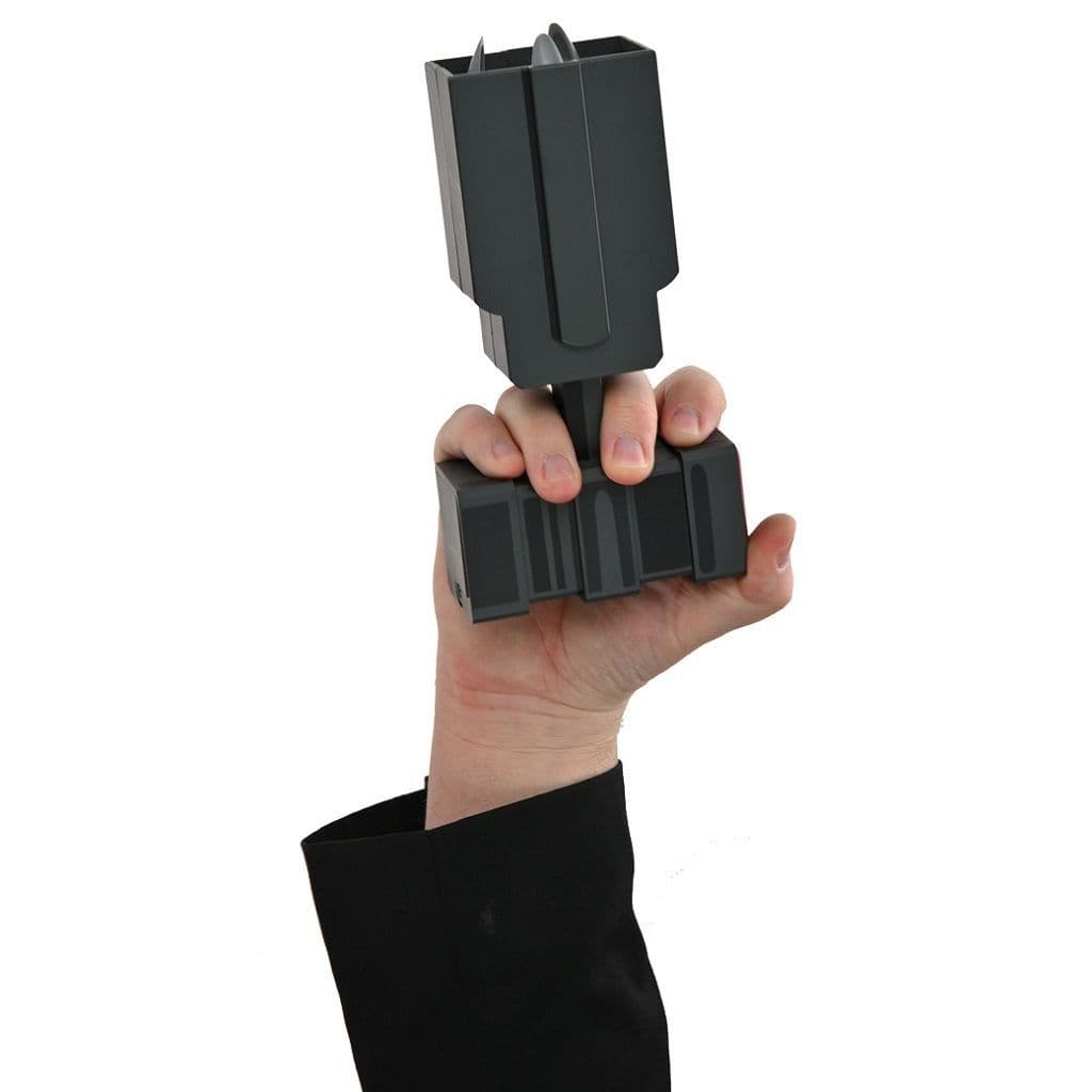 BATMAN THE ANIMATED SERIES BATMAN GRAPNEL GUN PROP REPLICA FROM NECA