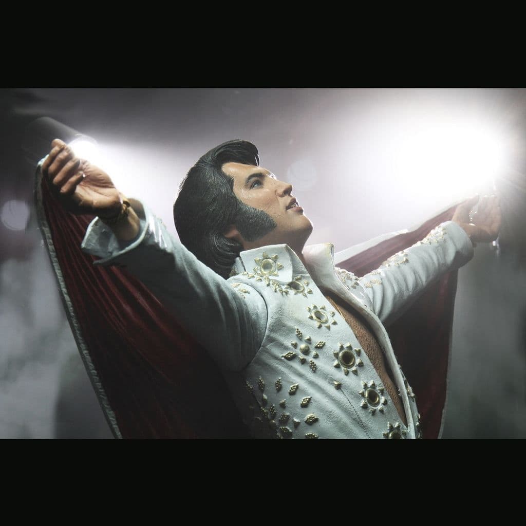ELVIS PRESLEY LIVE IN 72 7" SCALE ACTION FIGURE FROM NECA