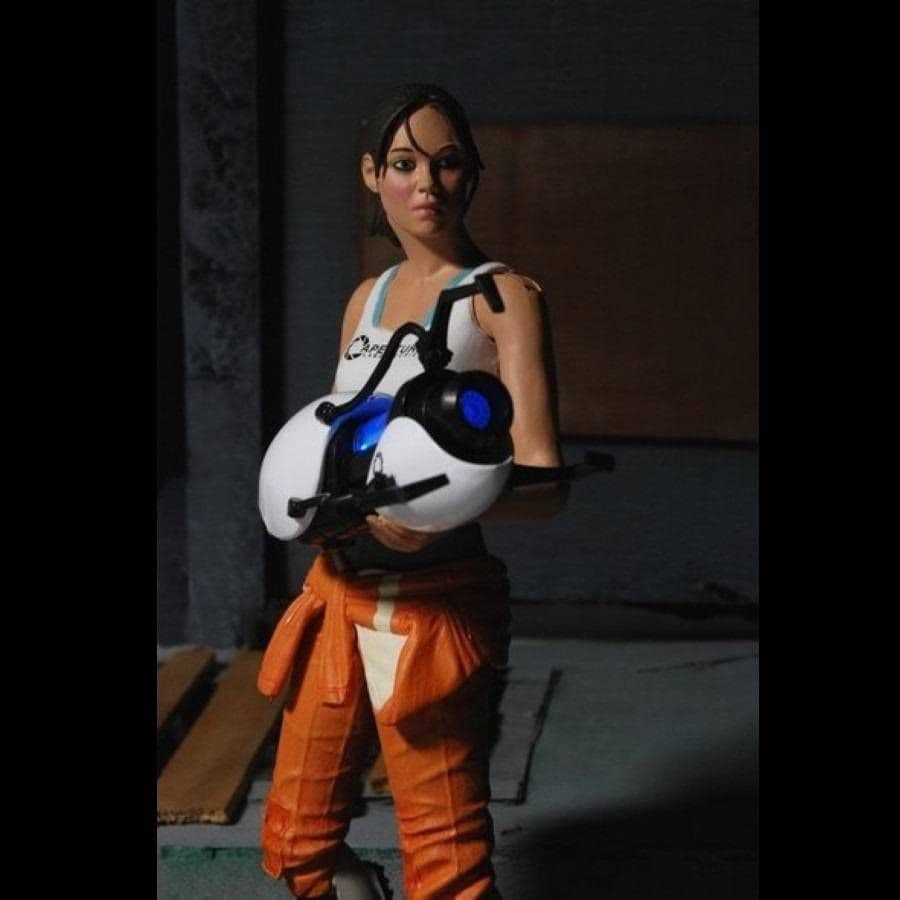 PORTAL 2 CHELL 7" SCALE ACTION FIGURE FROM NECA