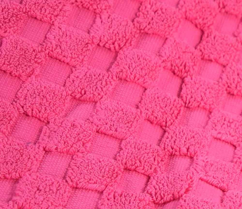 Luxurious linenHall, 850gsm 100% Cotton Reversible Bath Mat in Hot Pink