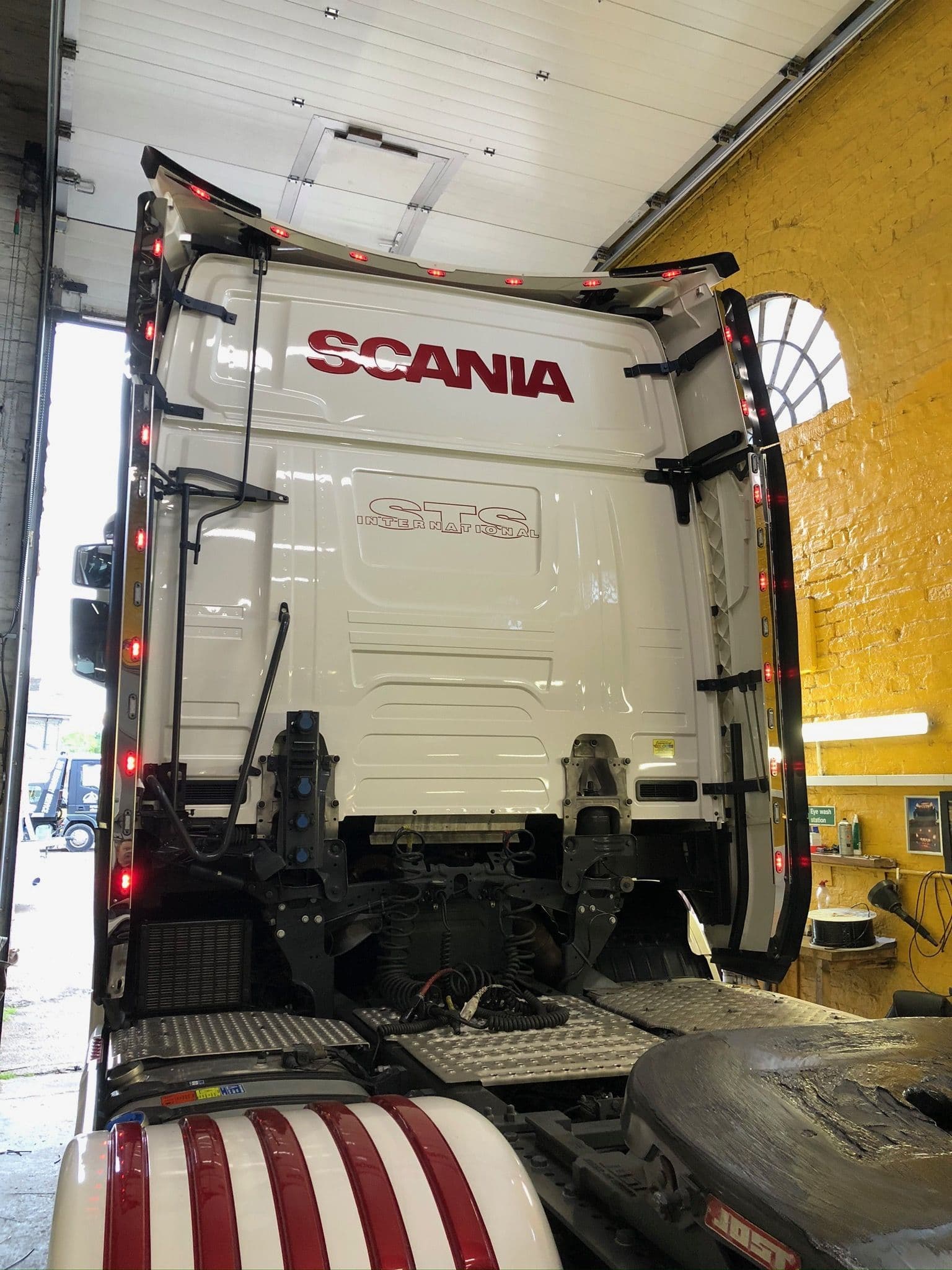 Scania New Gen R Cab Perimeter Kit PN LABR15