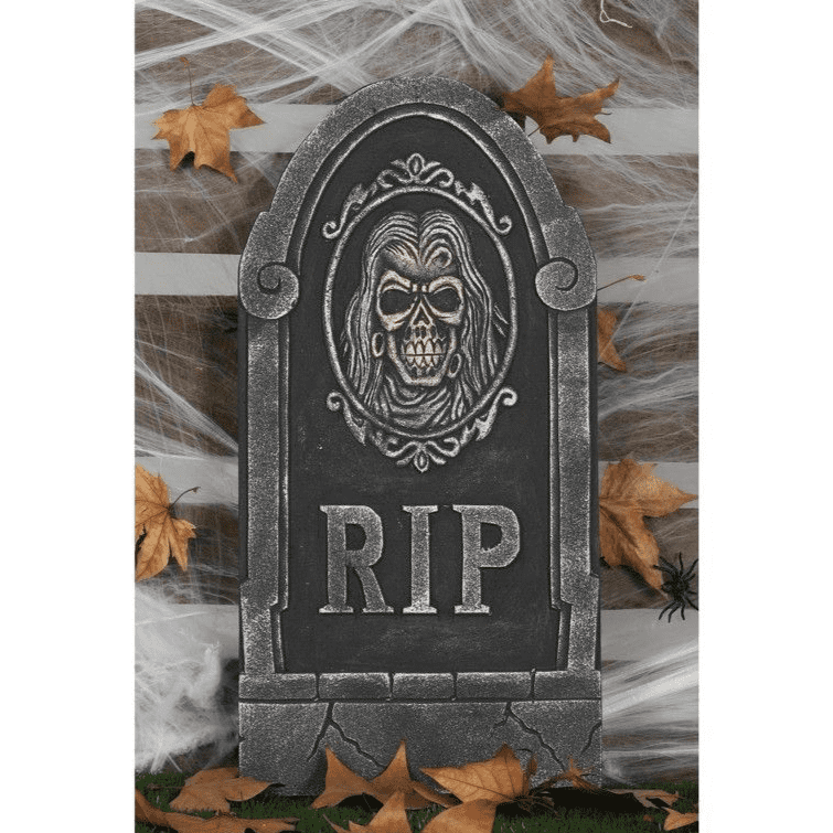 "RIP" Gravestone With Skull