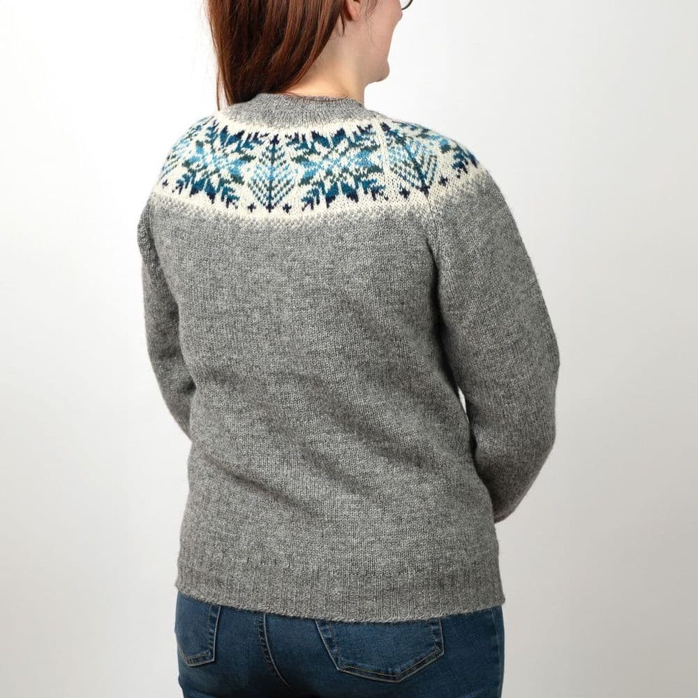Crew Neck Yoke Sweater - 652/320C Steel