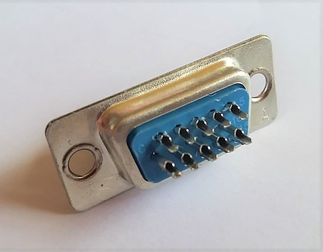15 Pin D-Connector Female