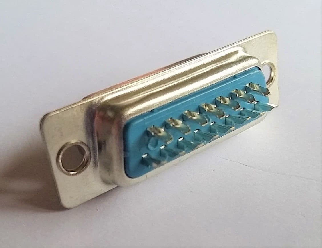 15 Pin D-Connector Male Low Density