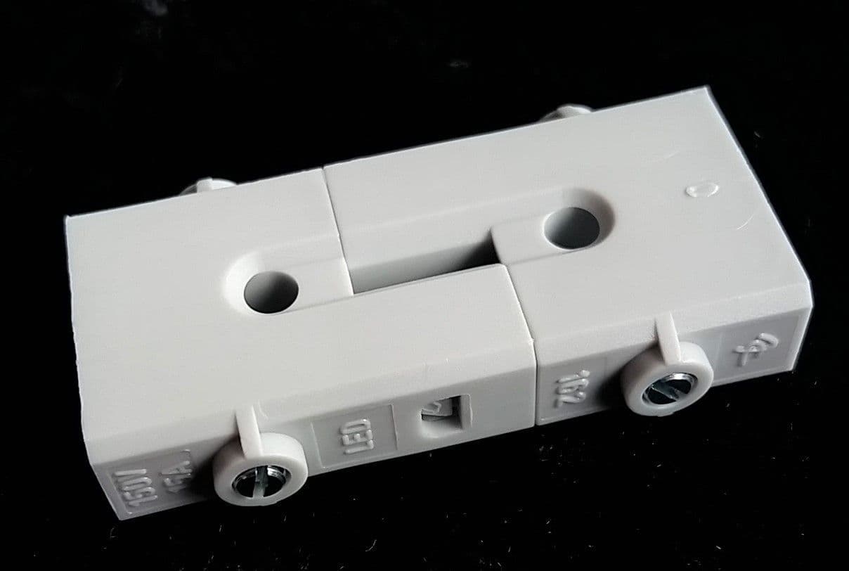 Baseboard Connectors 2 Pole Plug and Socket 15A