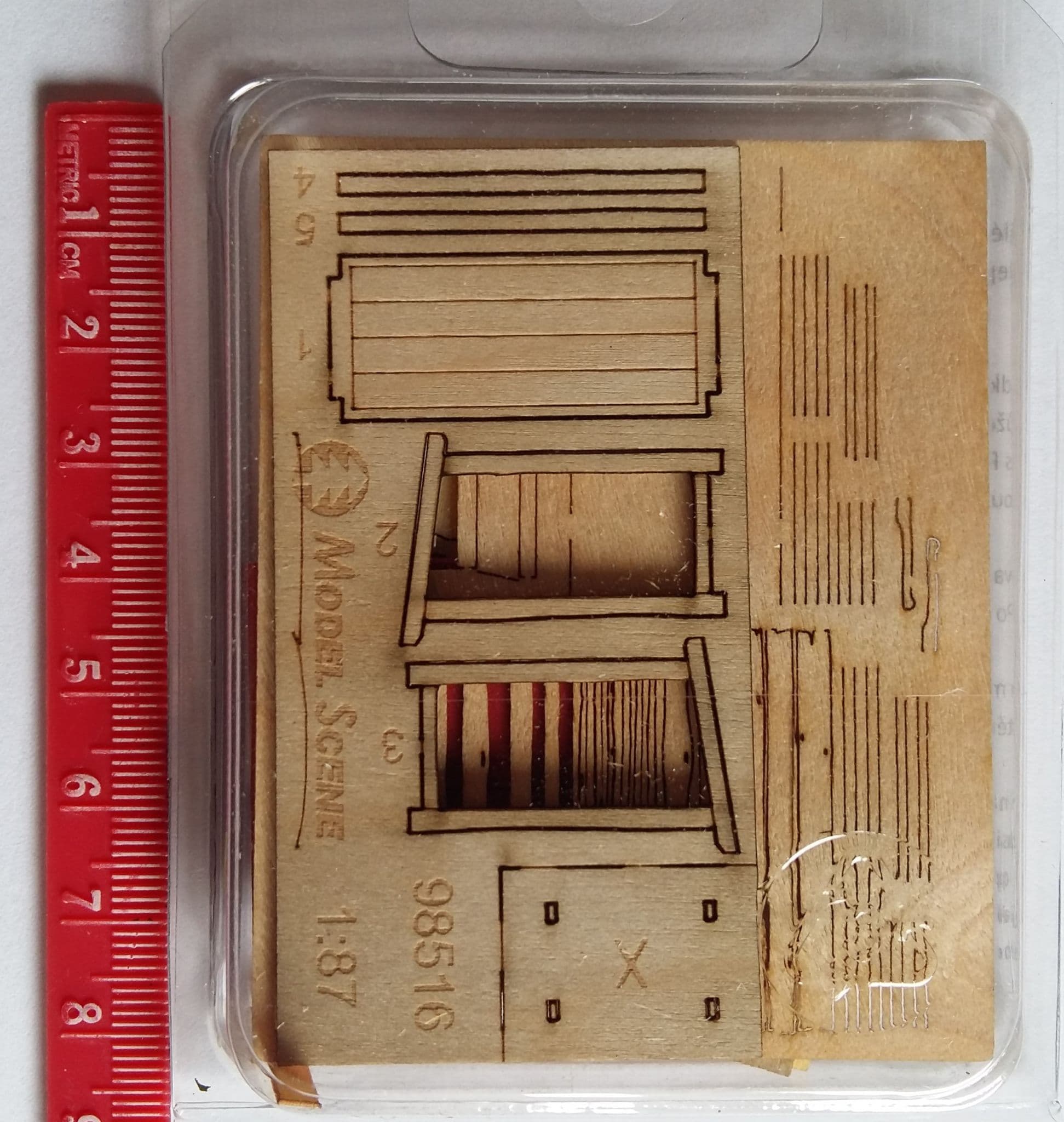 Model Scene 98516 Woodshed with Tools Kit Scale HO 1 87