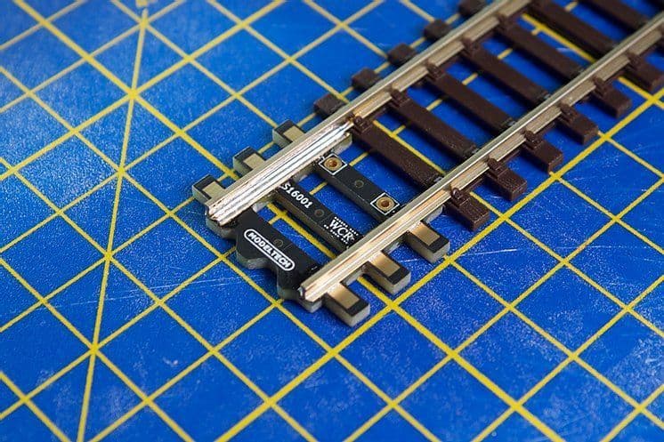 ModelTech ProTrack Rail Aligner HO/OO Standard