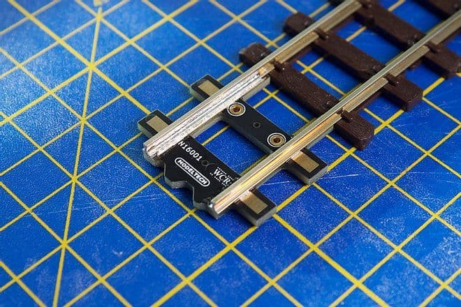 ModelTech ProTrack Rail Aligner O-16 5/On30 Narrow Gauge