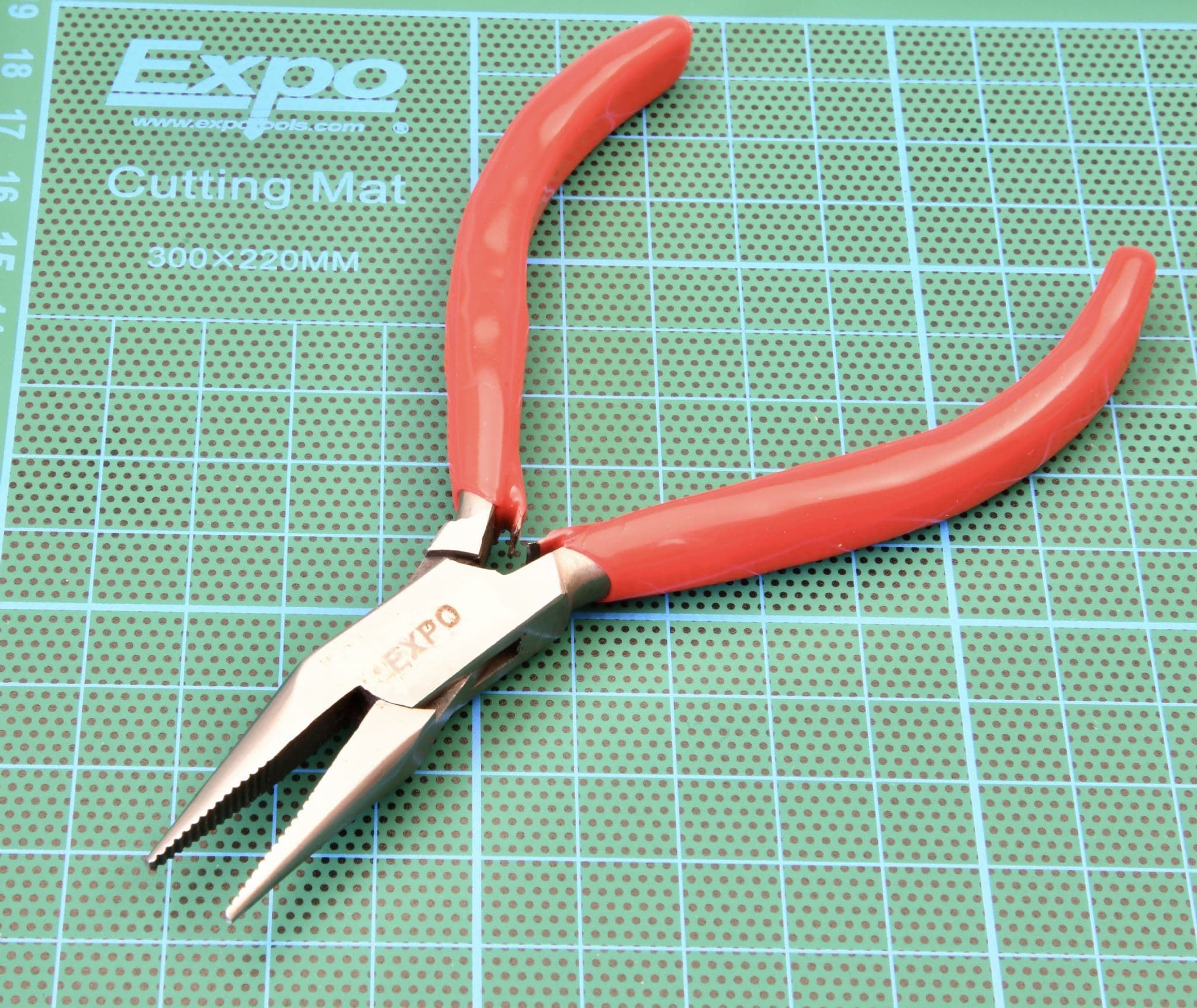 Snipe Nose Plier with Serrated Jaws