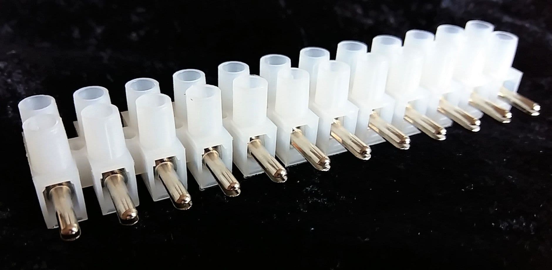 Terminal Strip 12 Way Male/Female 6A