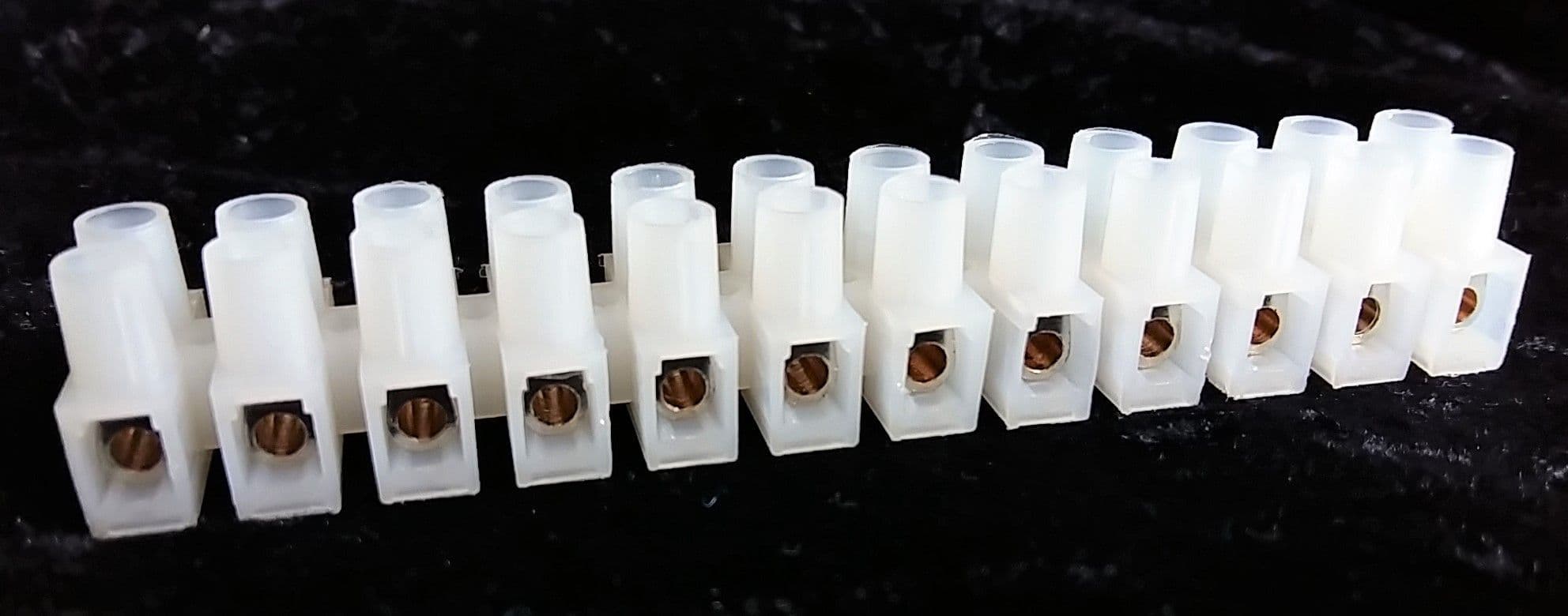 Terminal Strip 12 Way Male/Female 6A