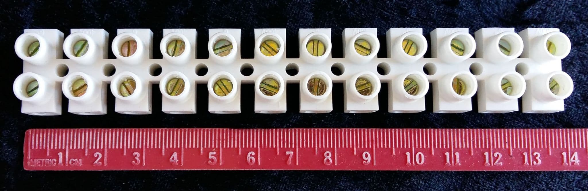 Terminal Strip 16 Amp