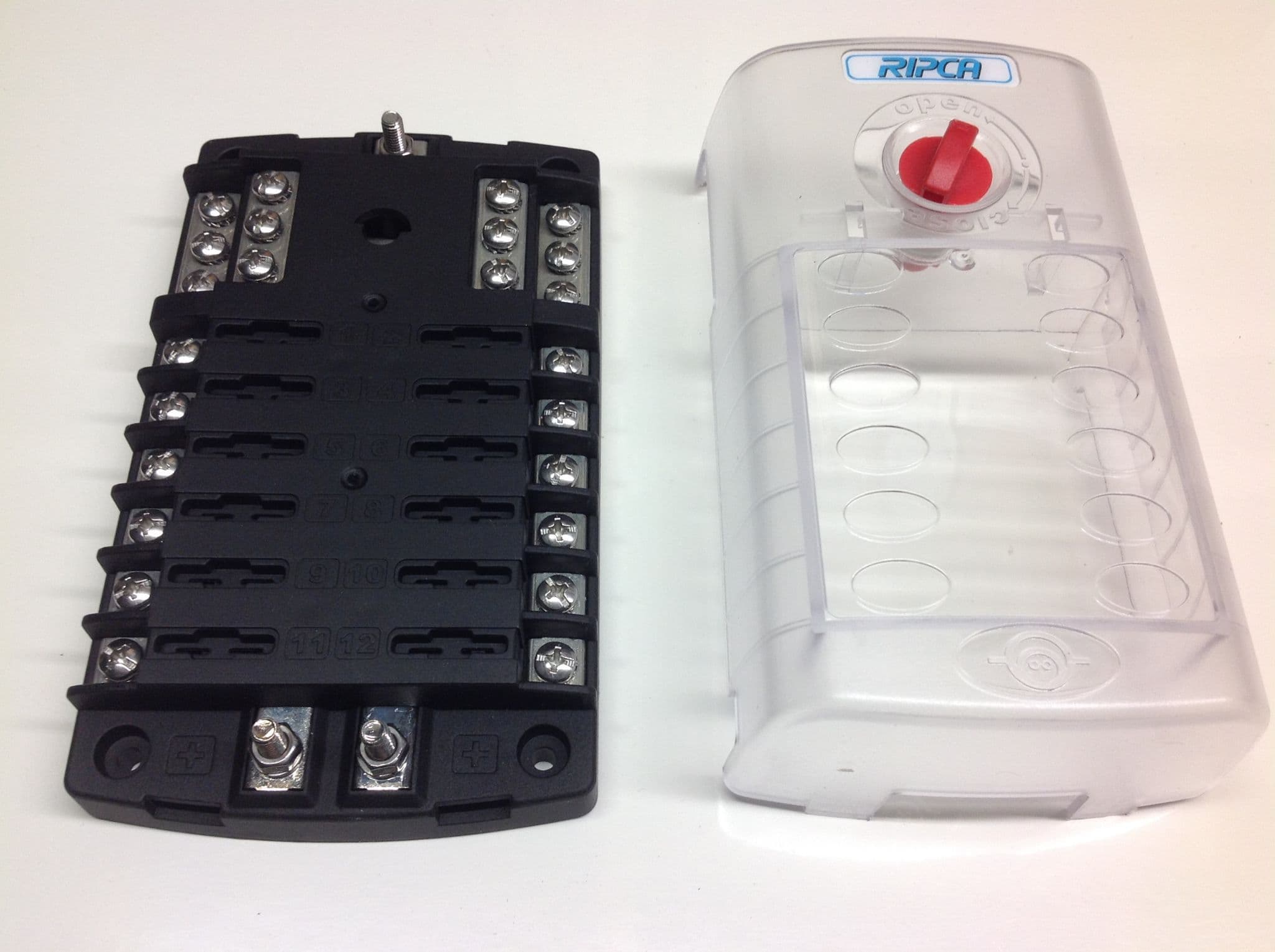 12 Way Fuse box with twin positive bus bars negative bus bar