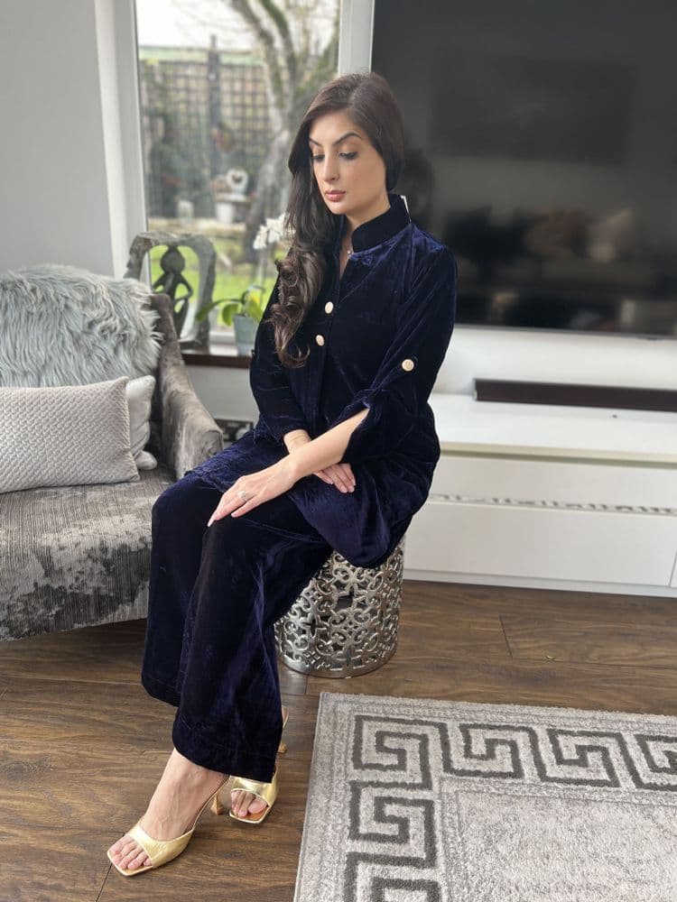Zara velvet luxe navy d2