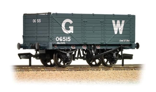 BACHMANN 37-087 1 76 OO SCALE GWR 7 Plank End Door Open Coal Wagon GWR Grey