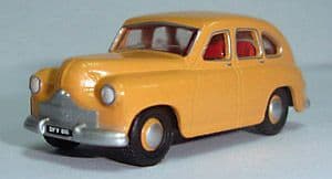 BASE TOYS C801 00 SCALE Standard Vanguard Phase I in Yellow livery