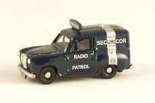 CLASSIX POCKETBOND EM76666 00 SCALE AUSTIN A35 VAN SECURICOR RADIO PATROL